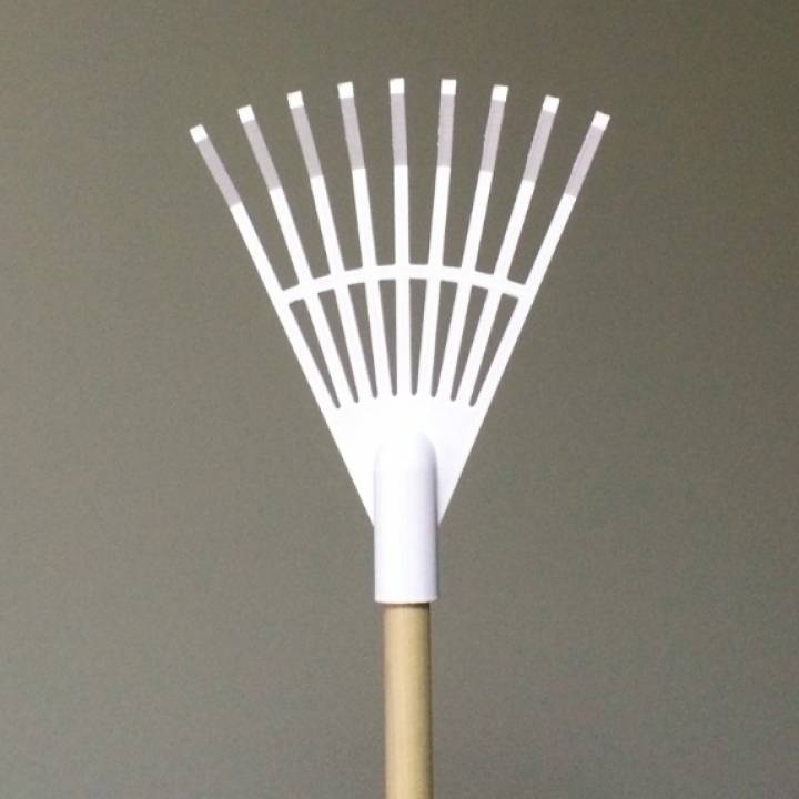 3D Printable Hand rake by Jin Choi