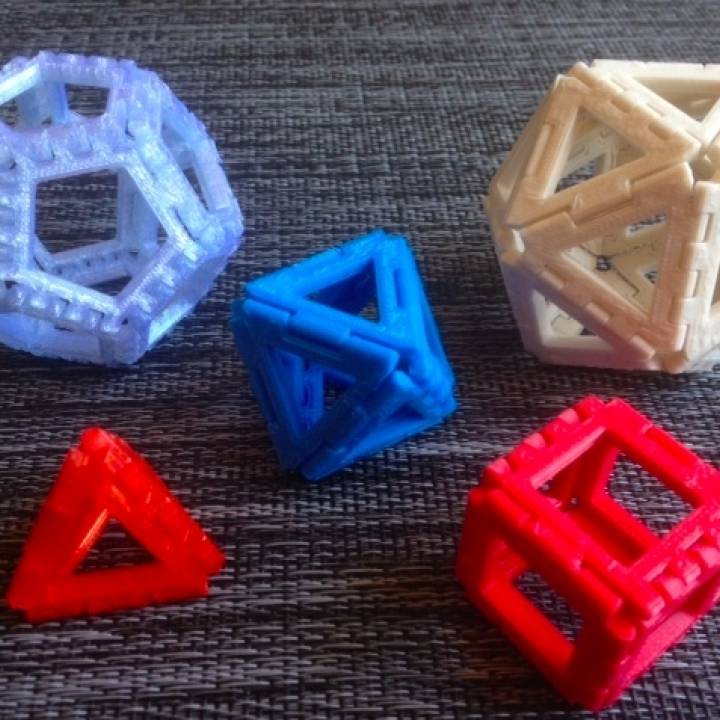 3D Printable Customizable Hinged Polyhedra by mathgrrl