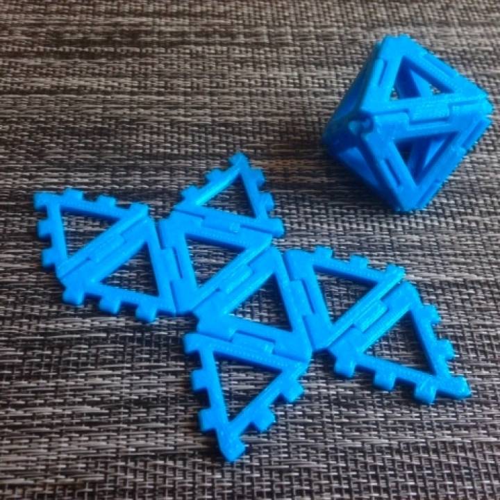 3D Printable Customizable Hinged Polyhedra by mathgrrl