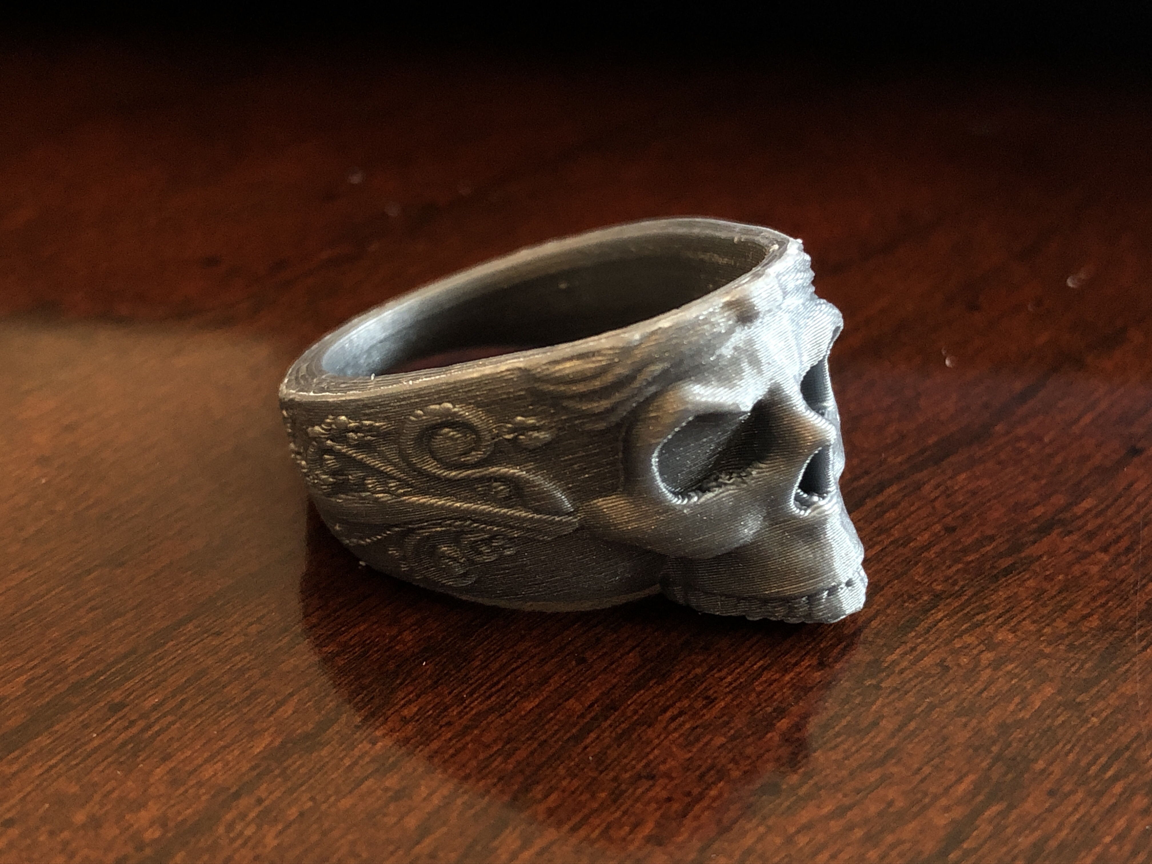 3D Printable Skull Ring by Sajid Diaz