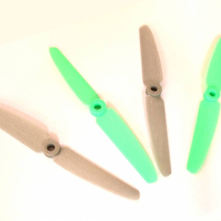 3D Printable propeller 5" by Mario Molon