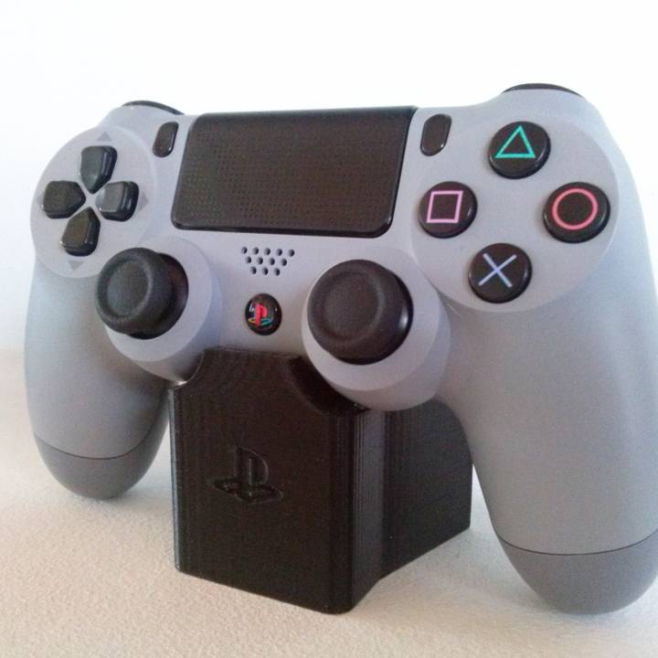 3D Printable PS4 Remote Stand by João Duarte