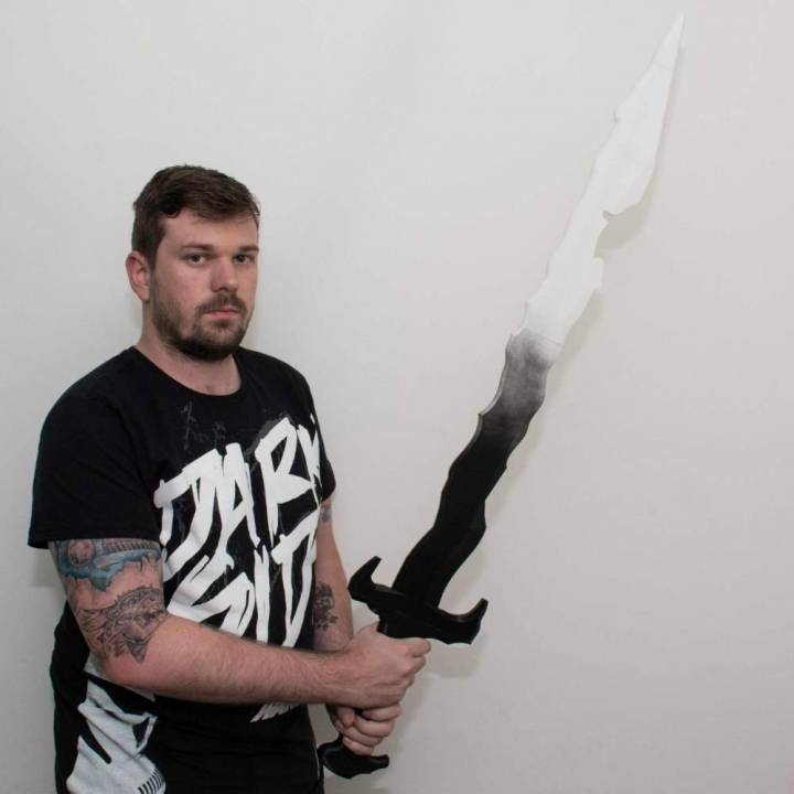 3D Printable Dreadfang Sword - Destiny by Kirby Downey