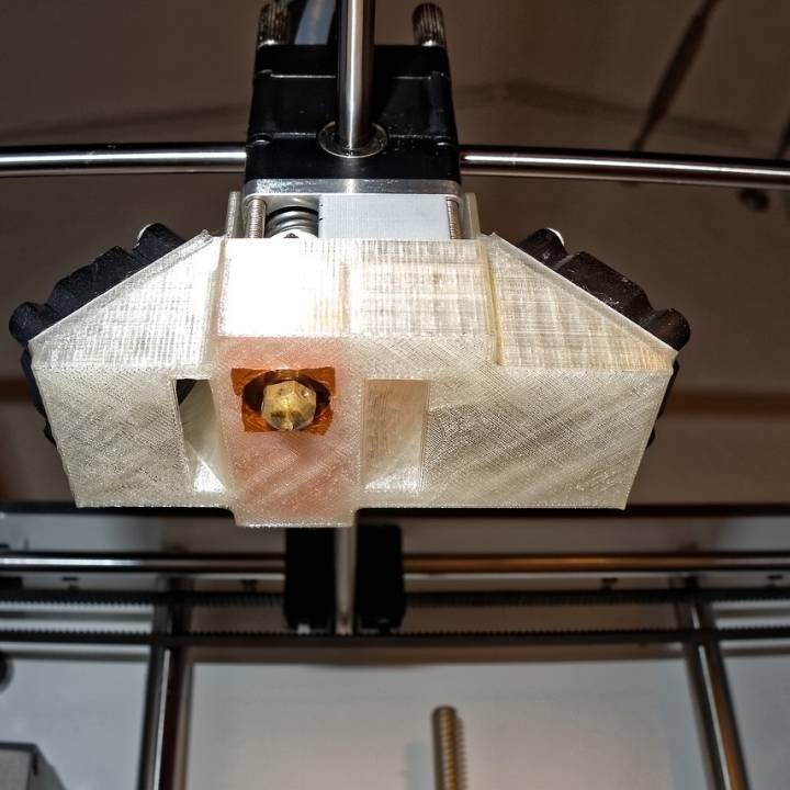 3D Printable Ultimaker 2 Airflow Optimized Cooler for Olsson Block by ...