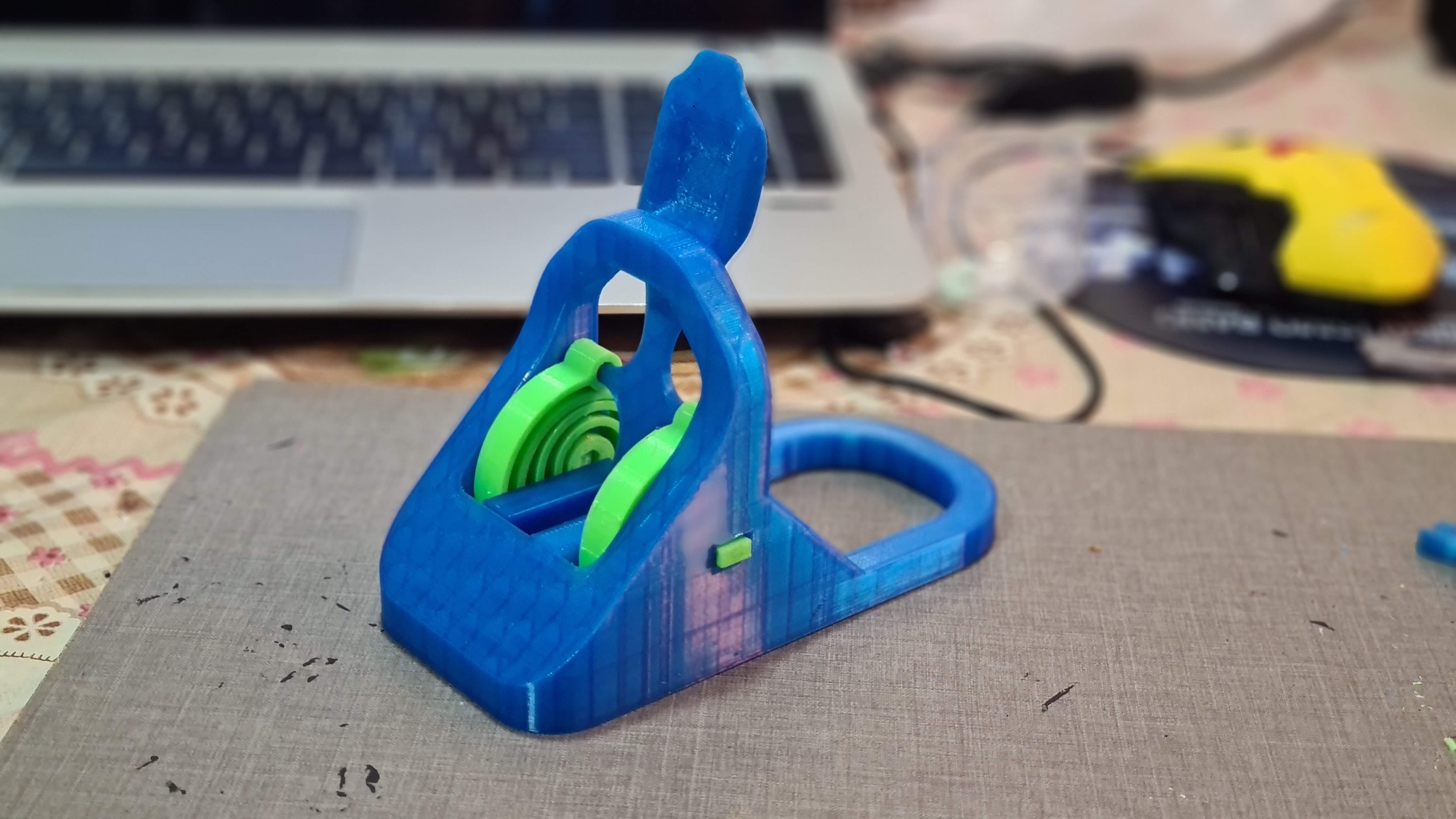 3D Printable Catapult by Kirby Downey