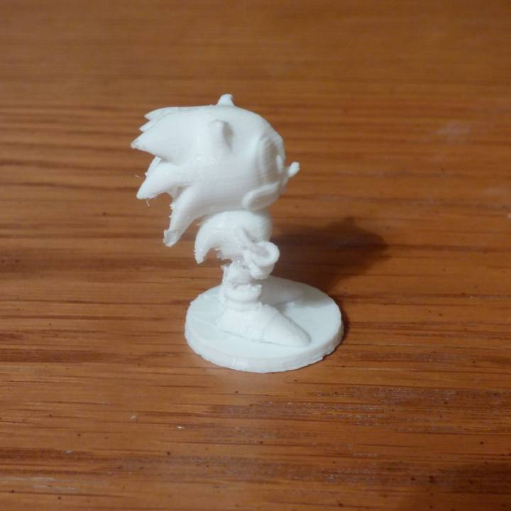 3D Printable Sonic the Hedgehog by Robert Bergeron