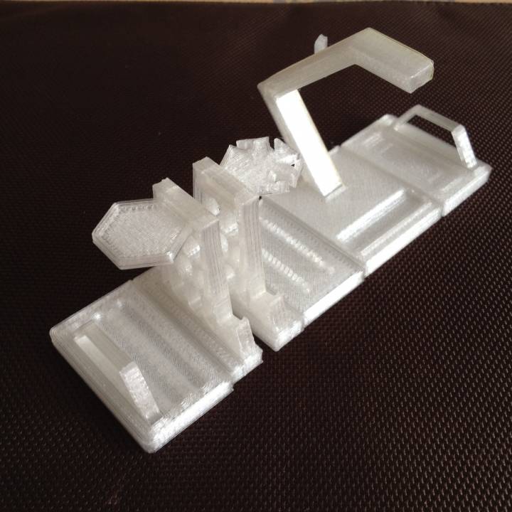 3D Printable ROCCAT Desk Set by Khaled Alkayed