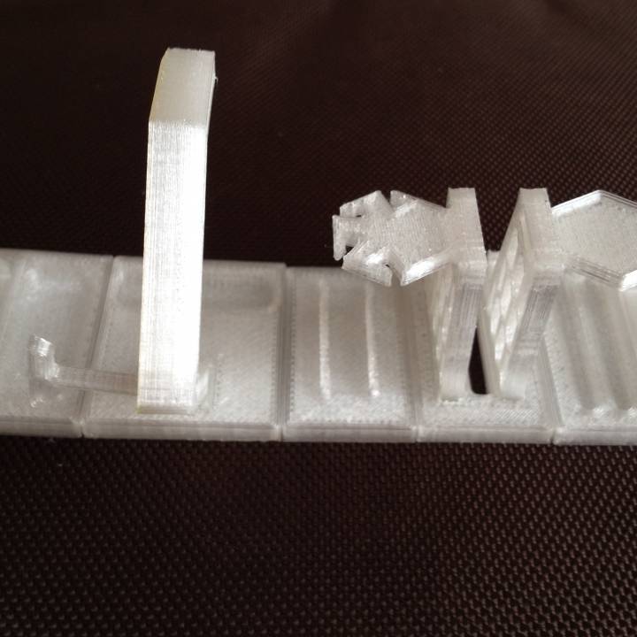 3D Printable ROCCAT Desk Set by Khaled Alkayed