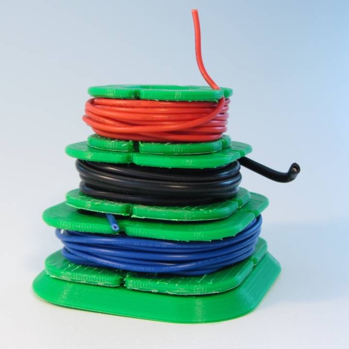 3D Printable Cable Base by Lewis Manuel
