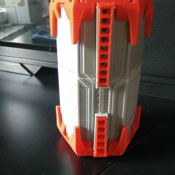 3D Printable Intel Space Capsule by Maximilian N