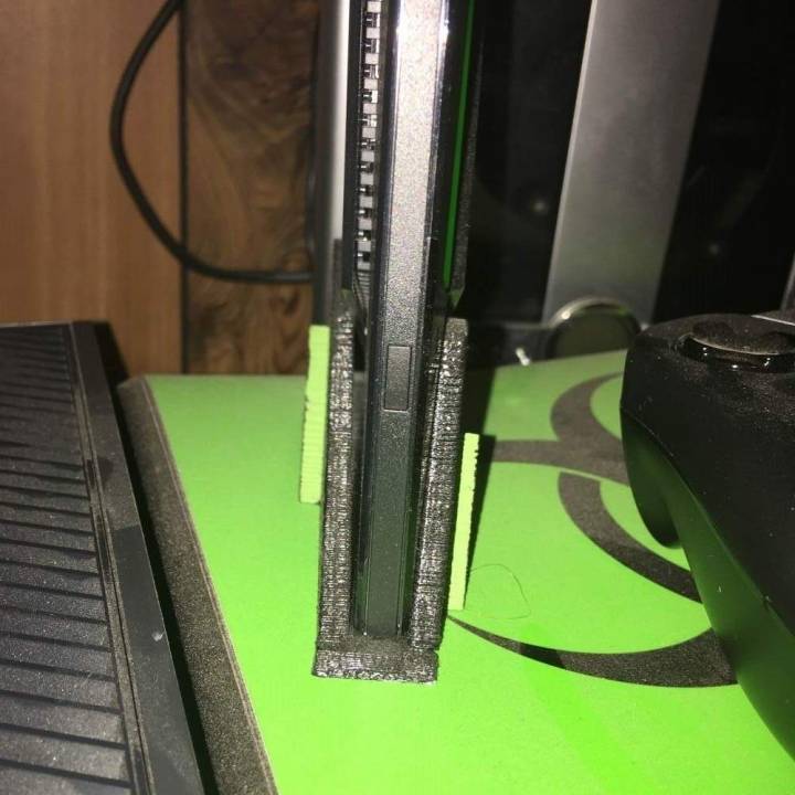 3D Printable Nvidia Shield TV Stand by Dalton Sizemore