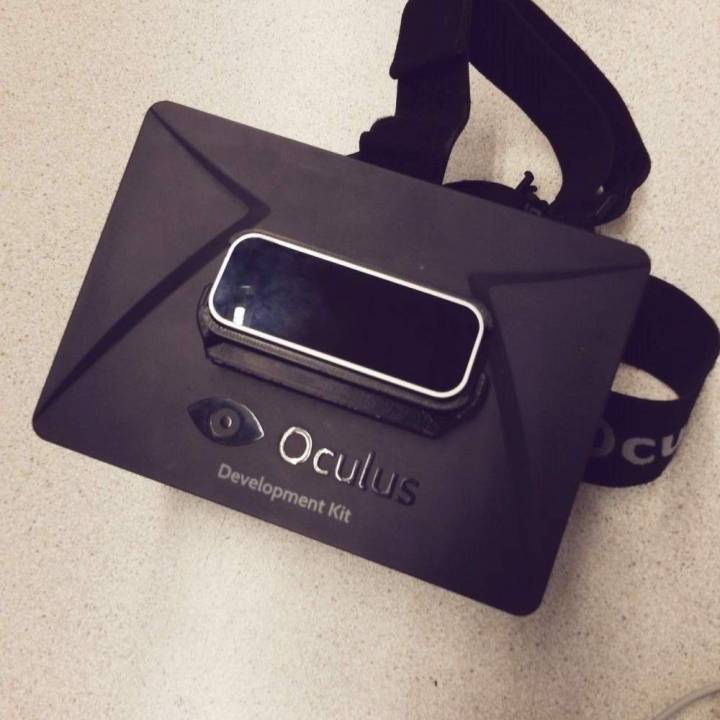 3D Printable Leap Motion VR Mount by Evavoo