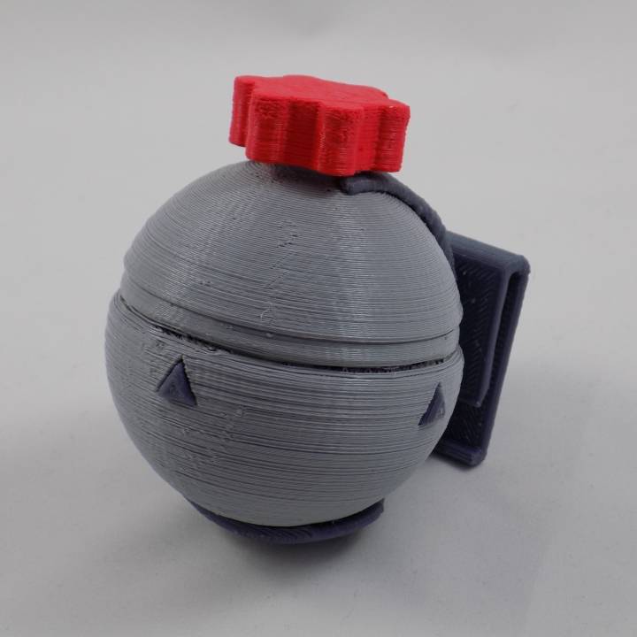 3D Printable Old Pokeball by Felipe aguirre