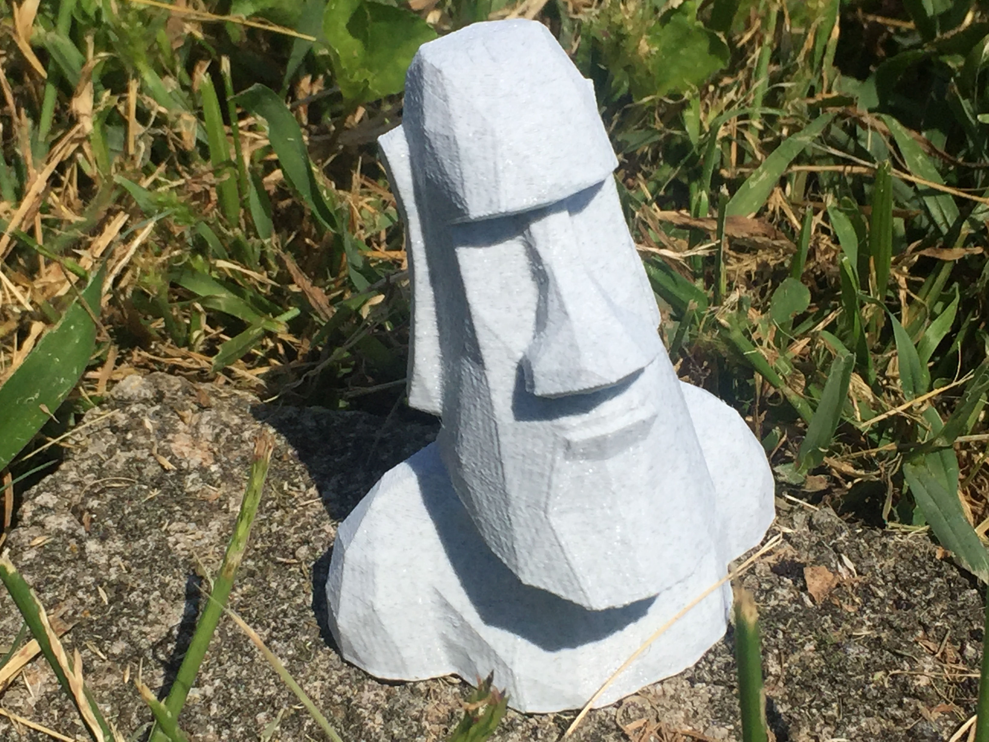 3D Printable Low Poly Moai by Steve Dakh
