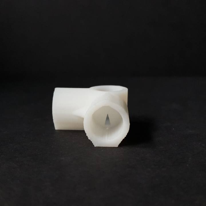 3D Printable 3 way elbow by Wesley