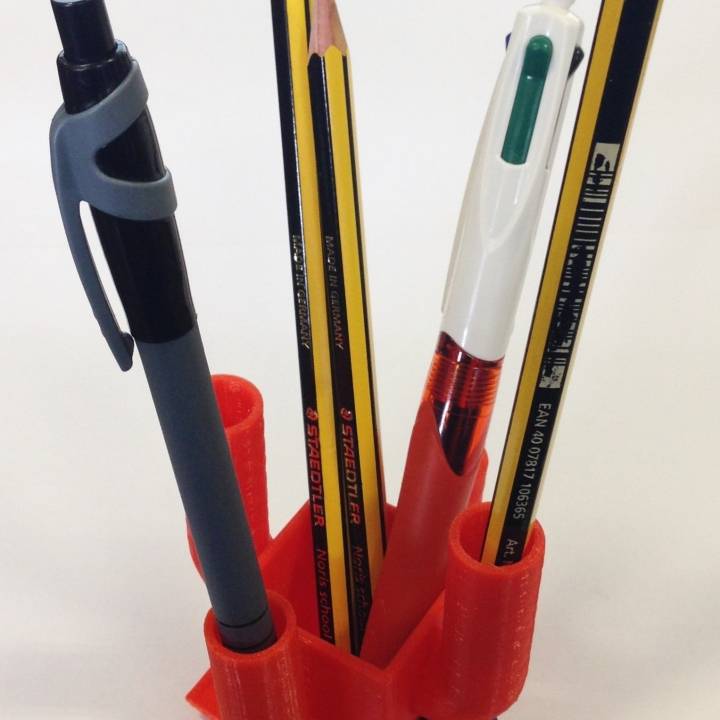 3D Printable Nature themed Pencil Pot by Emma Bucknell