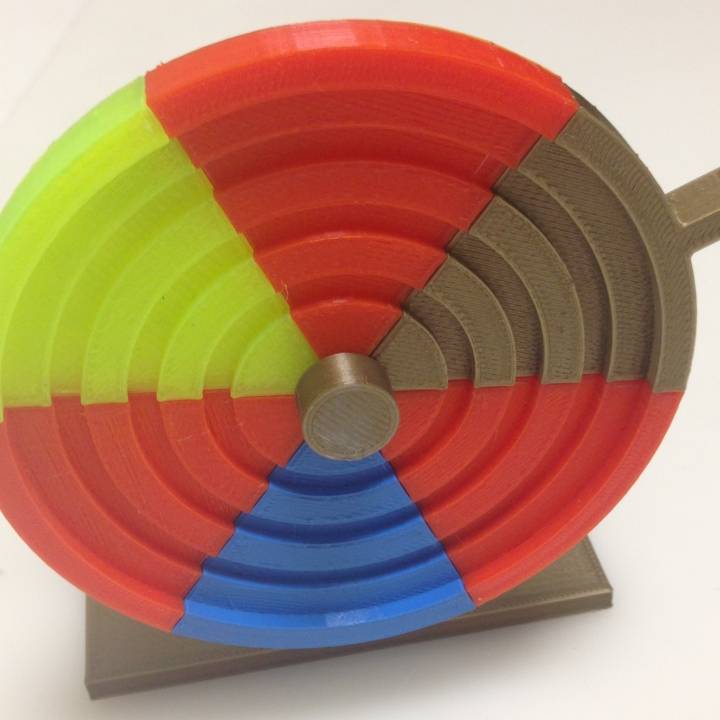 3D Printable Spinning Wheel by Emma Bucknell