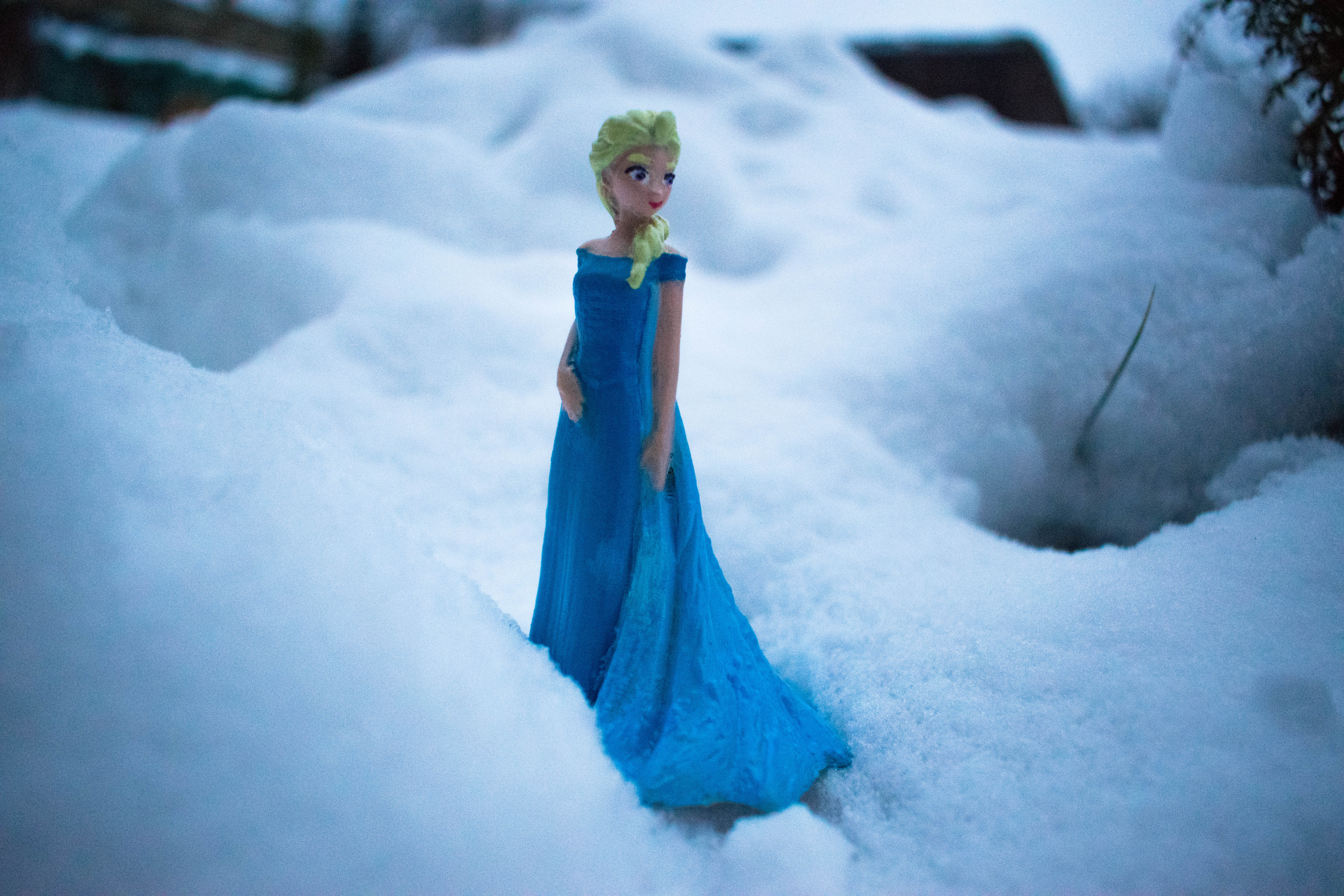 3D Printable Elsa from 2013 Frozen by Tanya Wiesner
