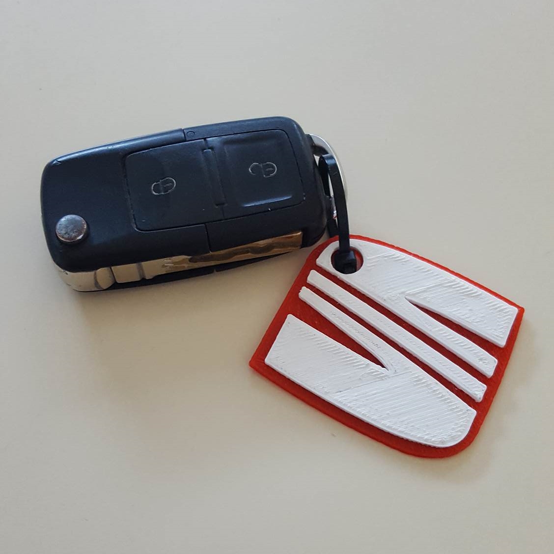 3D Printable Seat Keychain by Gonçalo Portugal Oliveira