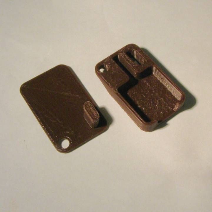 3D Printable Square card reader keychain case by Jonathan kolodner