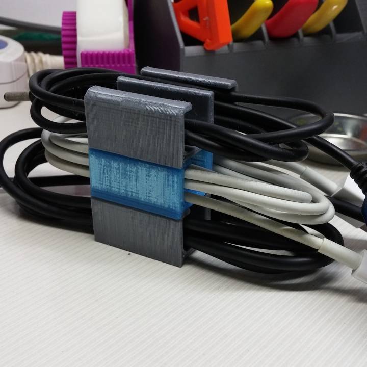 3D Printable Stackable Cable organizer by Jonah