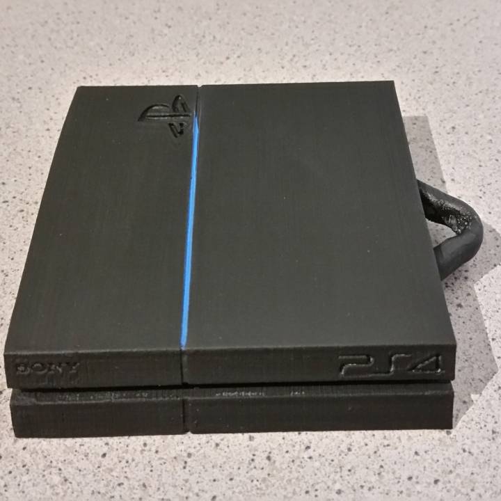 3D Printable Min PS4 Keychain by Garrett Kearney