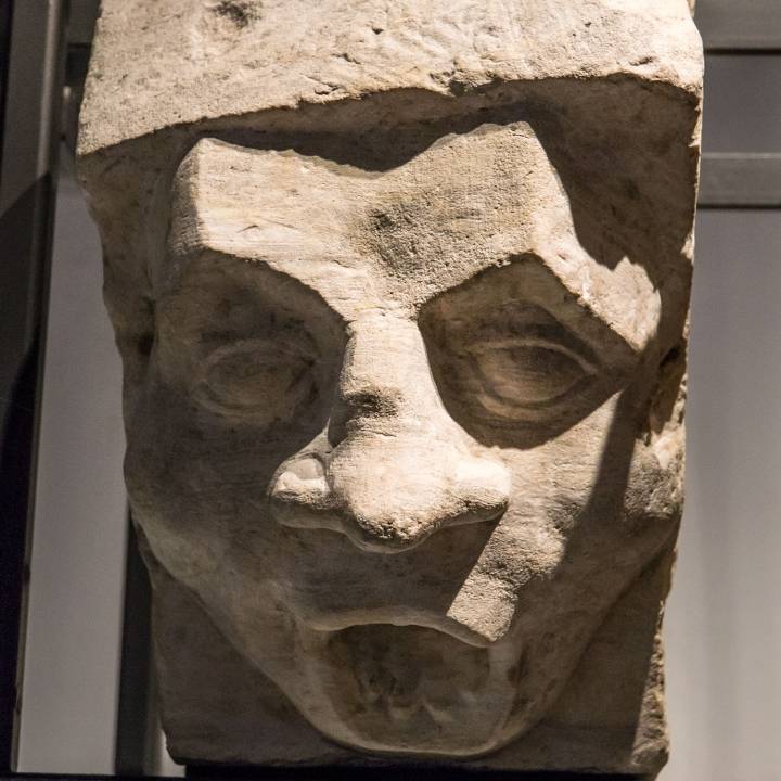 3D Printable Corbel in the shape of a man's head by Scan The World