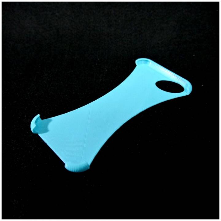 3D Printable iPhone 7 case by Roman Voitenkov