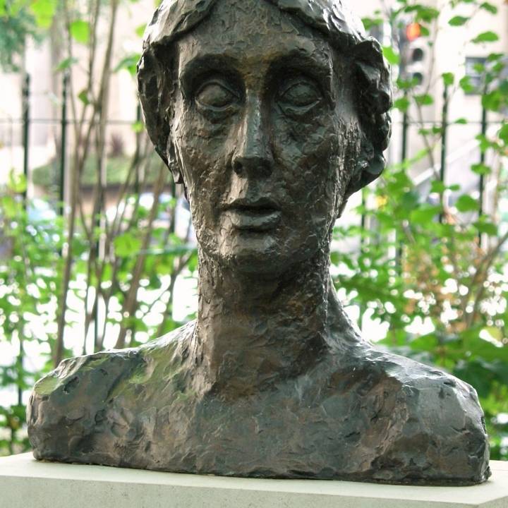 3D Printable Virginia Woolf bust by Thomas Flynn