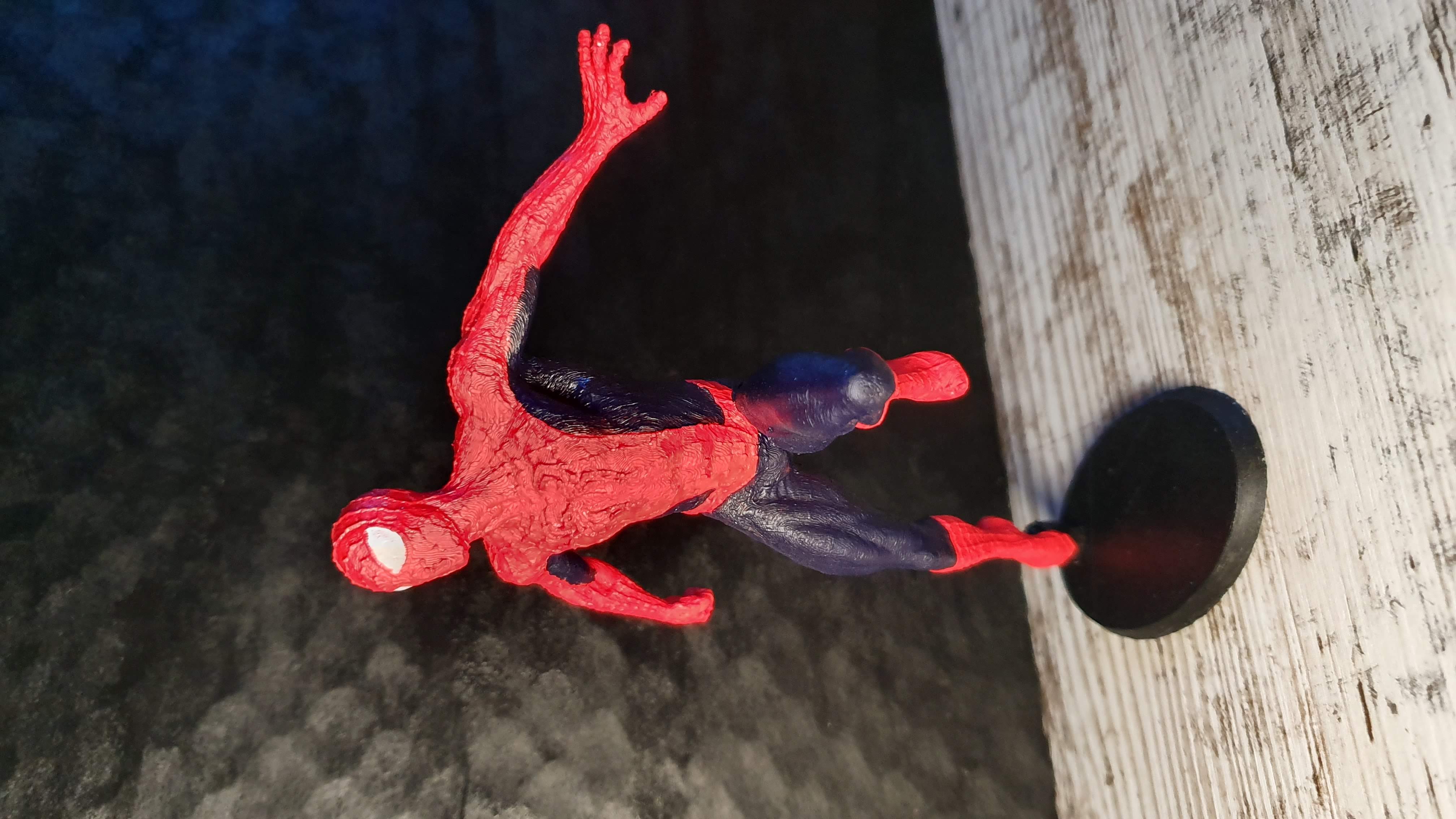 3D Printable Spiderman by Milos