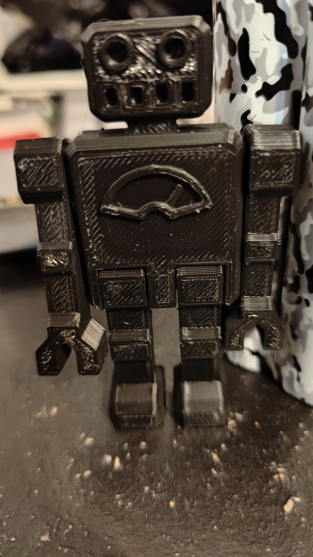 3D Printable Keychain Robot (articulated print-in-place) by Nir Dobovizki
