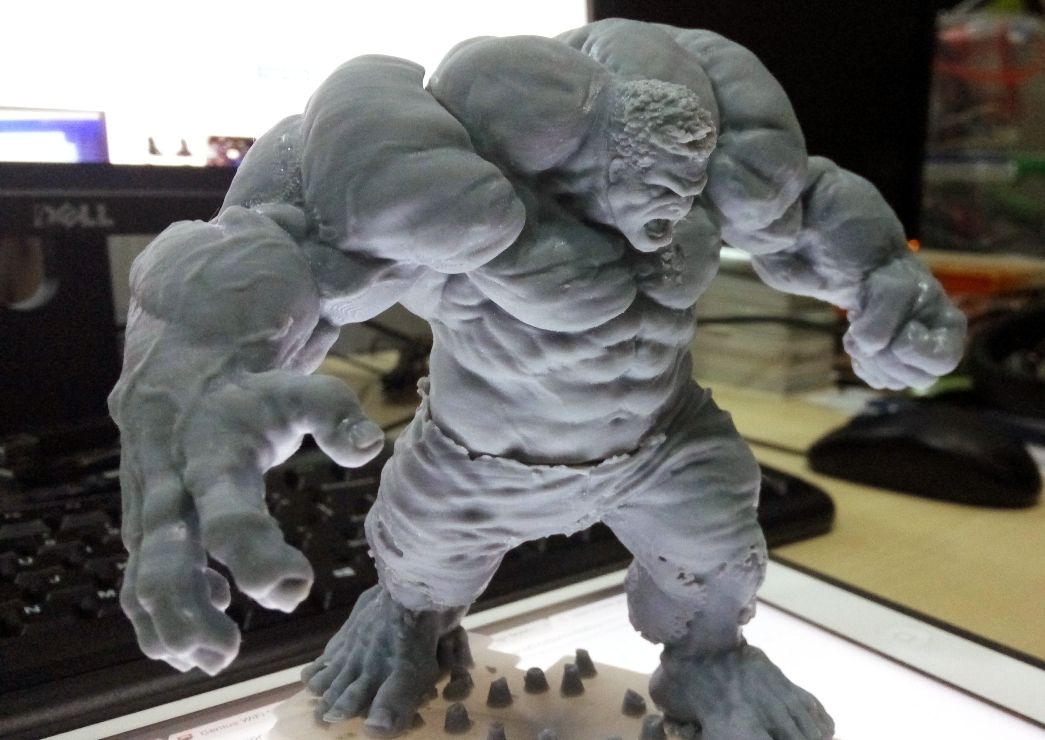 3D Printable Hulk by Tom Davis