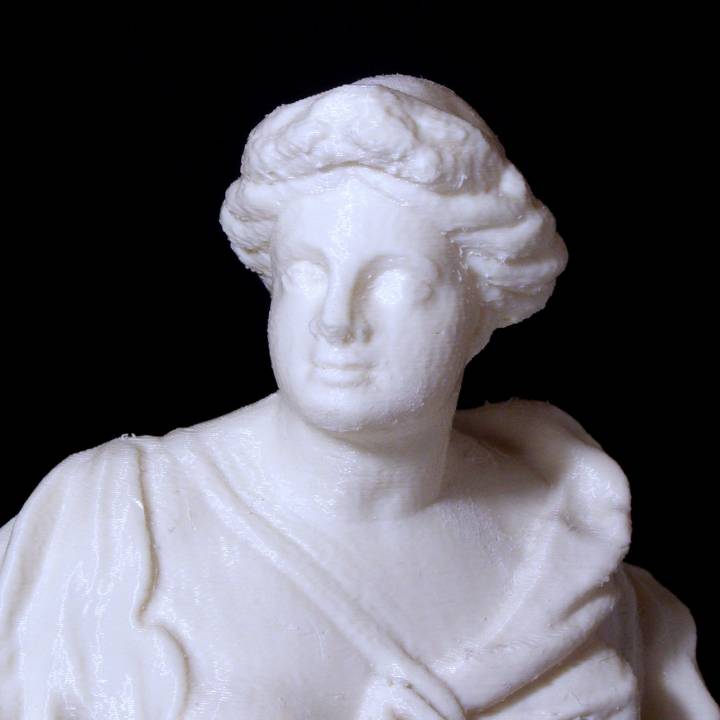 3D Printable Female Deity by Scan The World