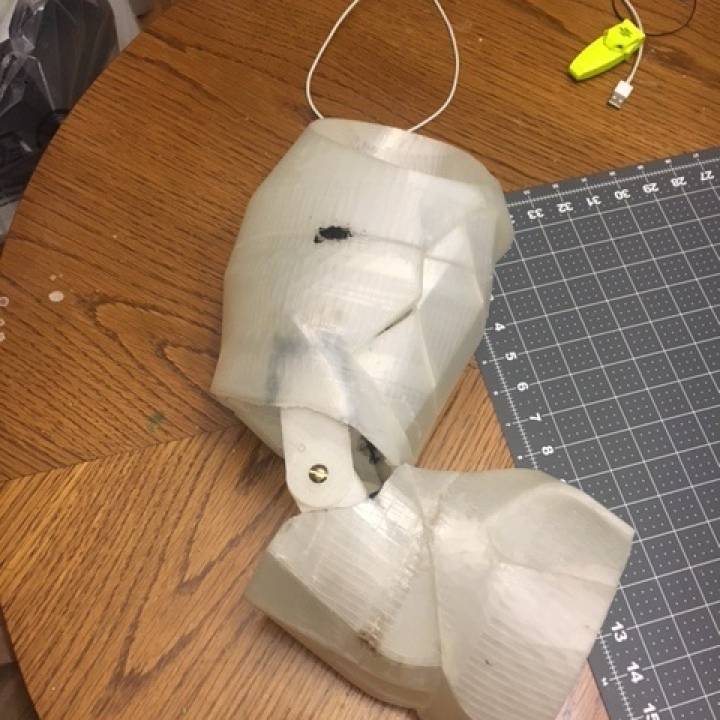 3D Printable hinge for cosplay armor by payton