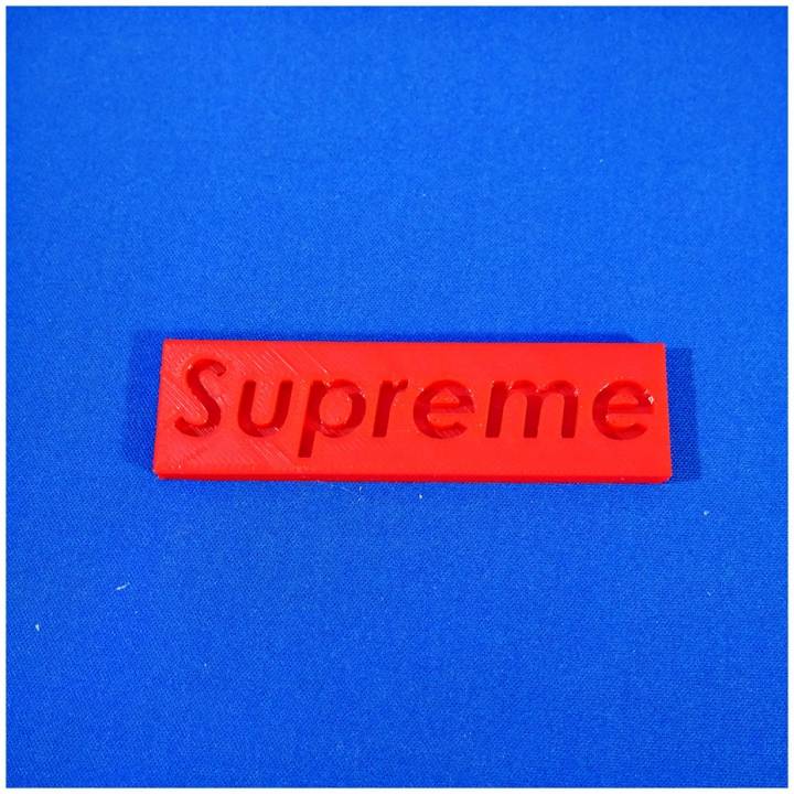3D Printable supreme box logo by Luca Cobeaga