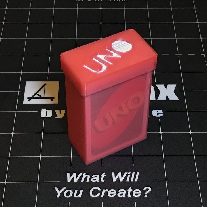 3D Printable UNO card deck holder by Patrik Rosén
