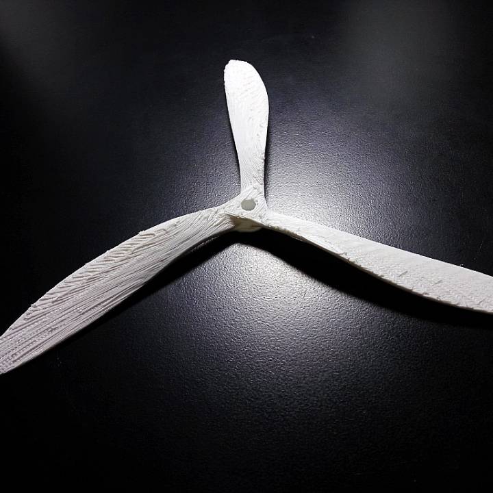 3D Printable Propeller 3 blade 8x4 CW by Jeffrey Sparks