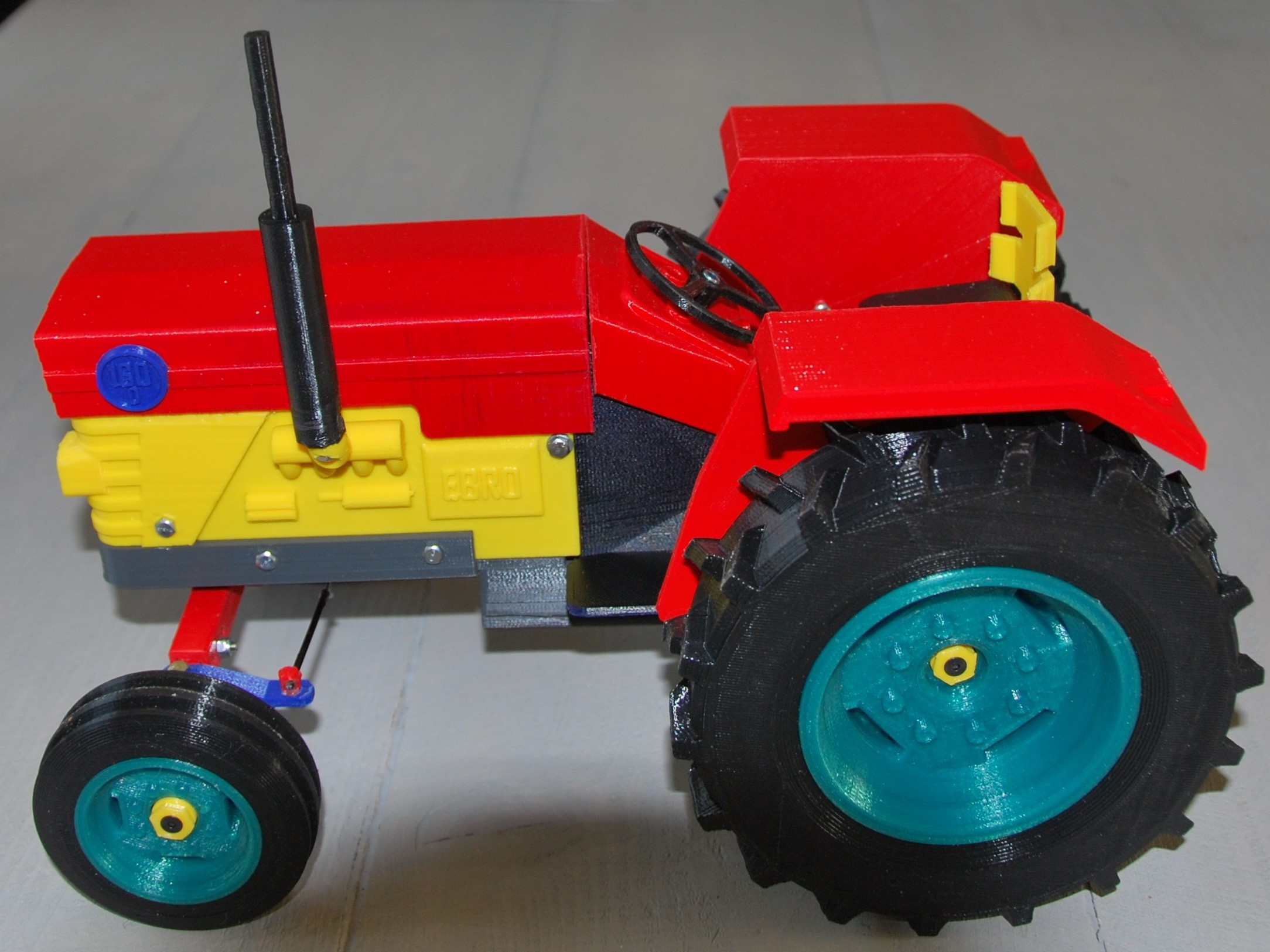 3D Printable OpenRC Tractor cabin by makit