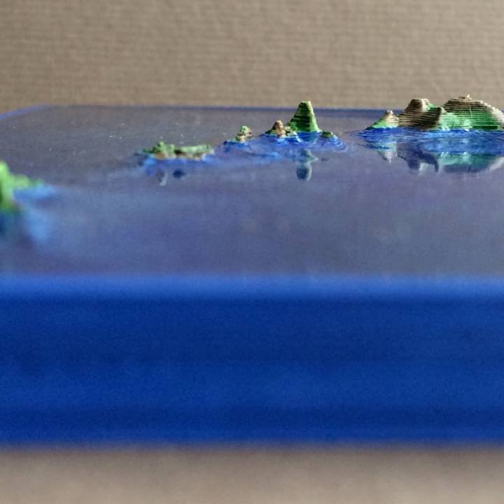3D Printable Hawaiian Islands with seafloor by Conor O'Kane