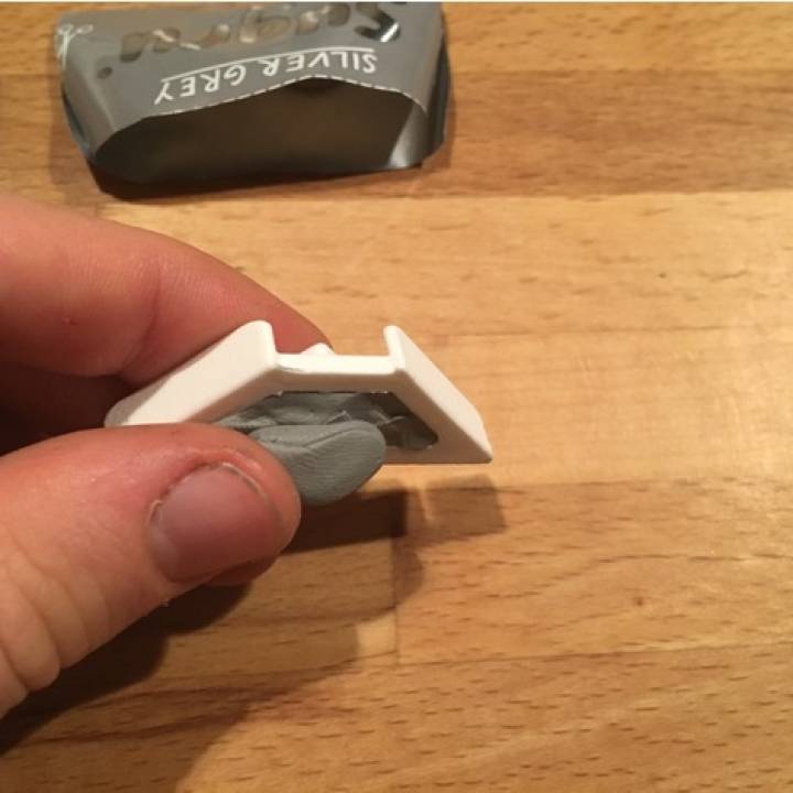 3D Printable Sugru feet for Ultimaker by Nicolaj Ma