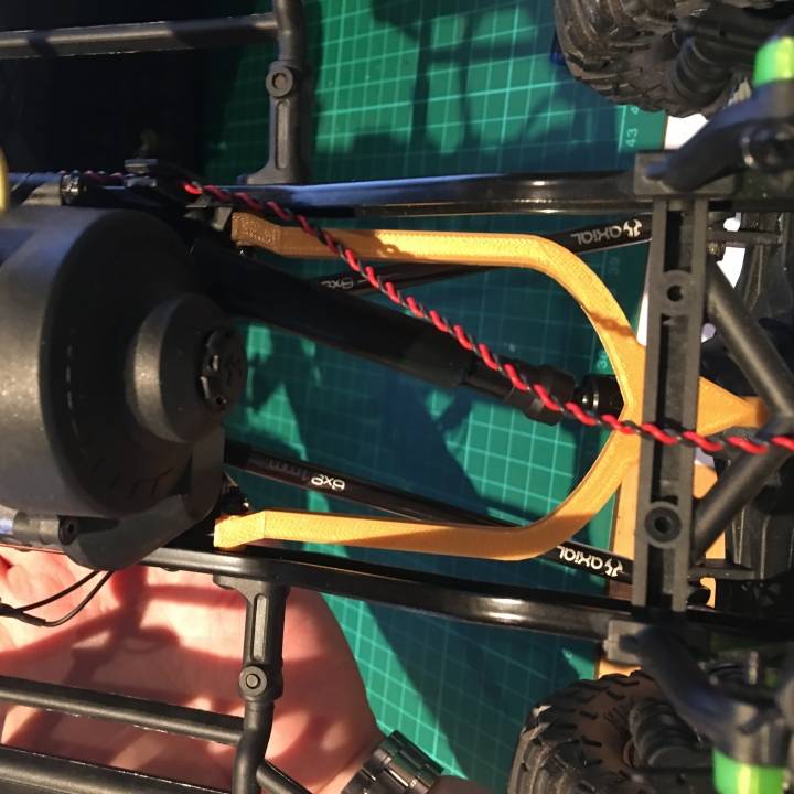 3D Printable Axial SCX10 Wishbone for Lift Kit by Phil Fryer
