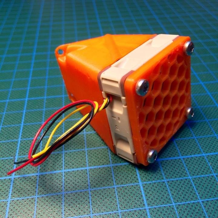 3D Printable Noctua fan cover 40mmx40mm for Prusa I3 MK2 by Wolfgang ...