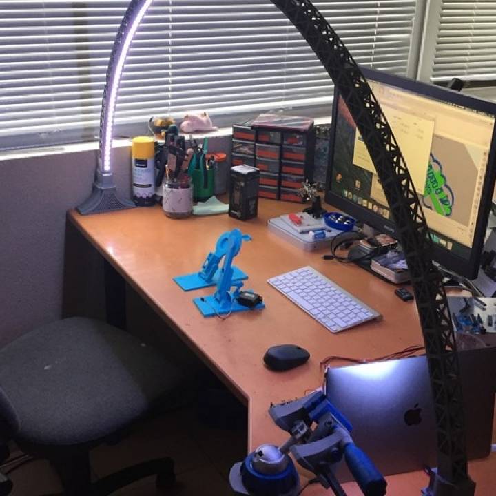 3D Printable LED Bridge Lamp by Janis Jakaitis