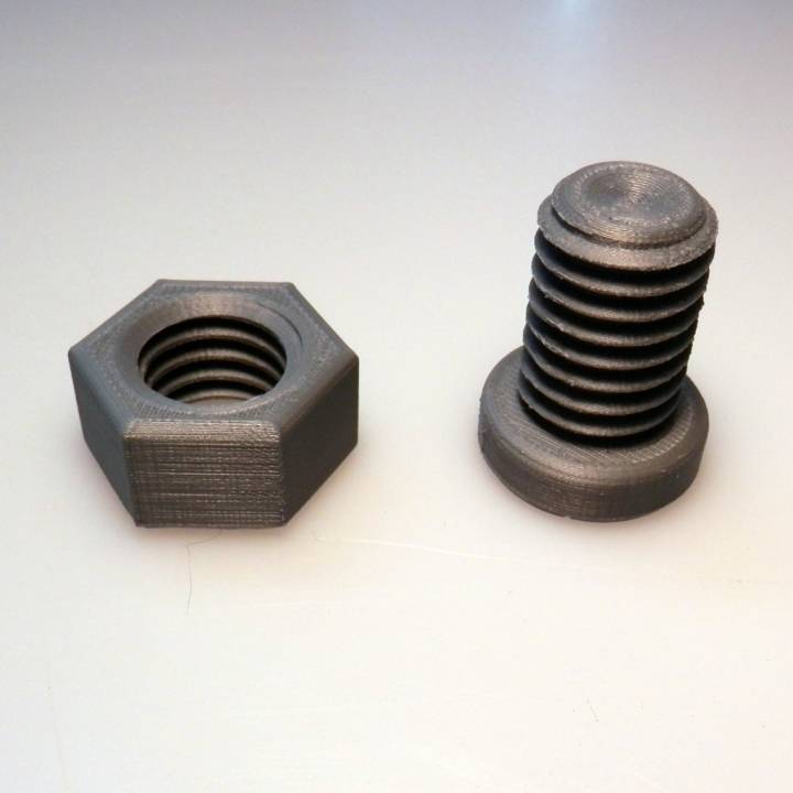 3D Printable Screw by BEEVERYCREATIVE