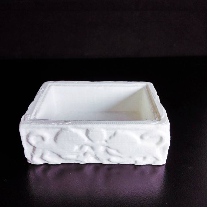 3D Printable Box shaped basin by Caz Egelie