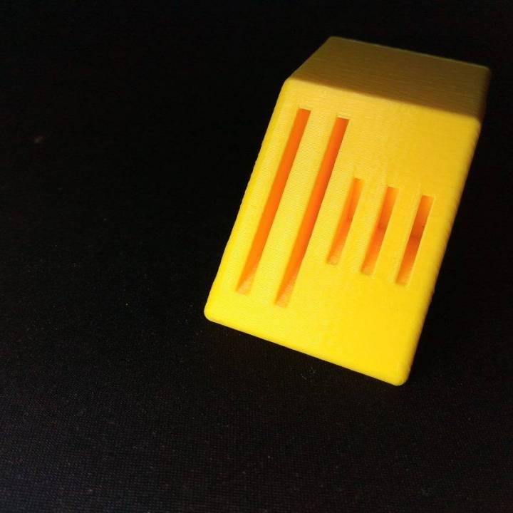 3D Printable SD and MicroSD card holder by Daniel King