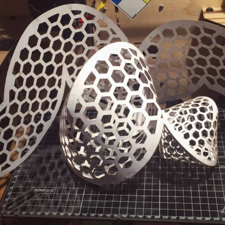 3D Printable Sphericon by Dano Wall