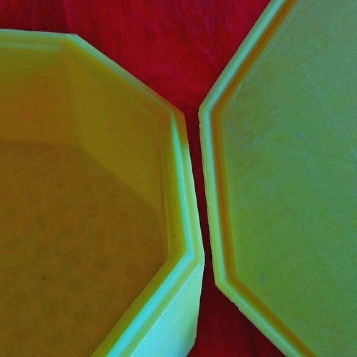 3D Printable 9-Sided Box by Birk Binnard