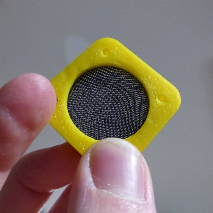 3D Printable Filters For 30mm And 40mm Fans by Florian Riepen
