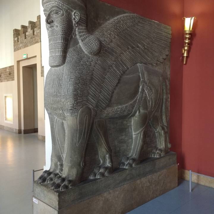3D Printable Lamassu by Caz Egelie